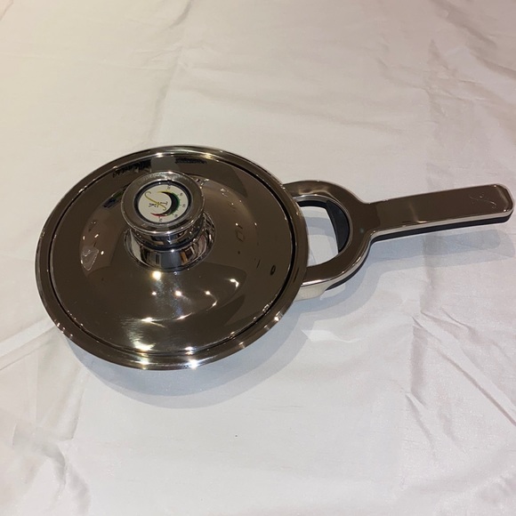 Berghoff | Kitchen | Berghoff Tfk 8 Covered Fry Pan In Silver 81 ...